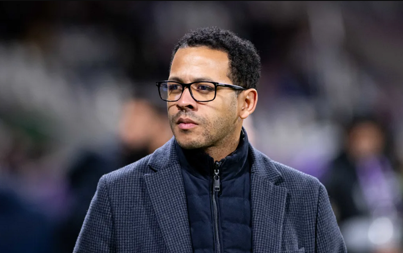 Rosenior phát tín hiệu thay gác đền, Robert Sanchez đối mặt nguy cơ mất ...